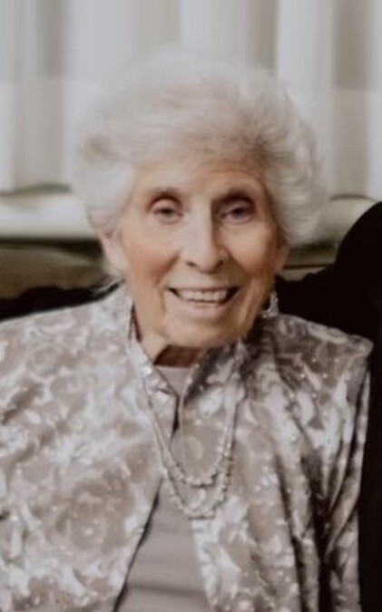 Edna Etherington Obituary - Oshawa, ON | Armstrong Funeral Home Limited